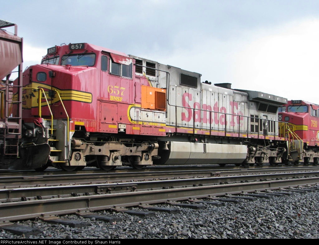 BNSF657 D9-44CW